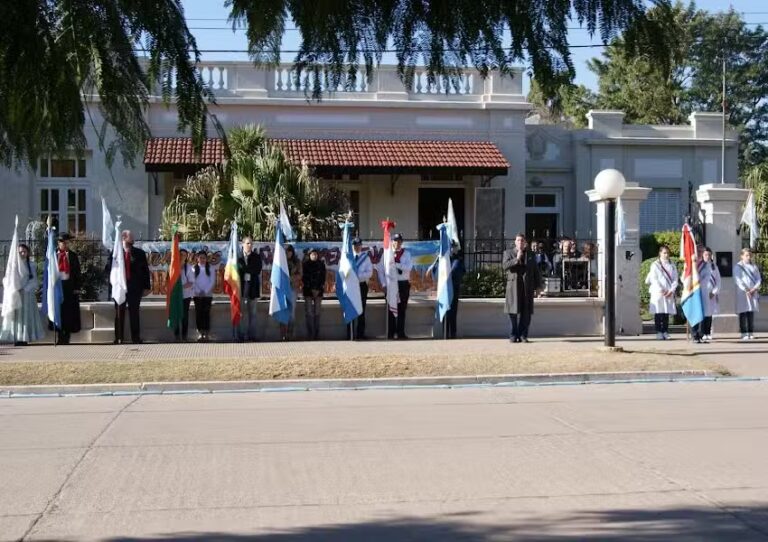 Esc Fiscal 264 Domingo Fautismo Sarmiento - Escuelas y Universidades