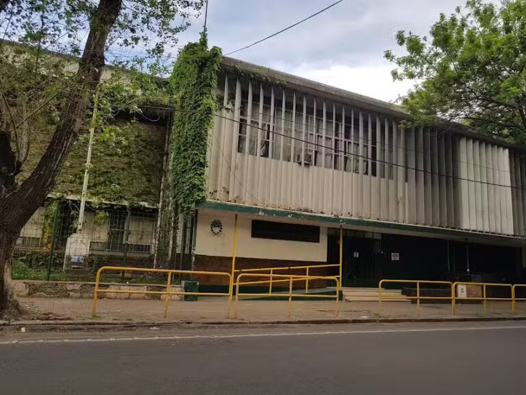 Escuela No615 República del Perú - Escuelas y Universidades