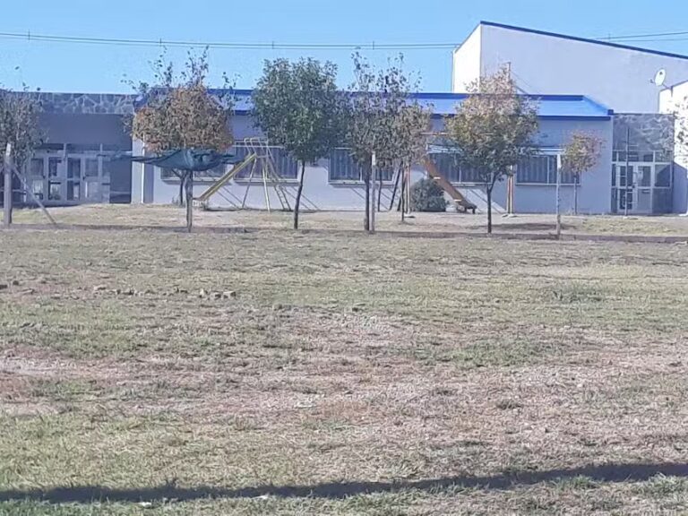 Escuela Pública Autogestionada N16 Maria Delia Gatica de Montiveros ...
